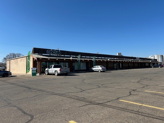 Maple Square Shopping Center in Dalhart, Texas - Pat Davis Properties